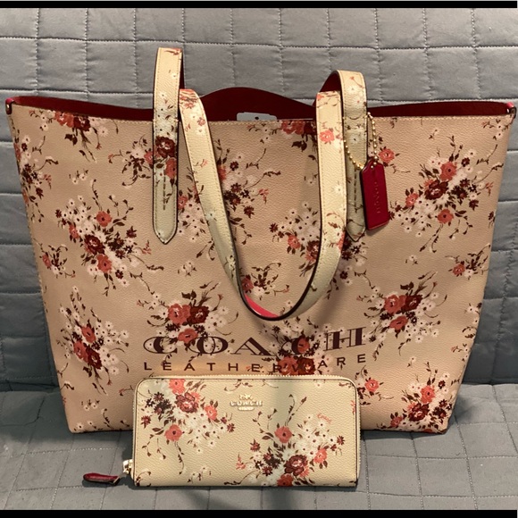 Coach | Bags | Coach Floral Highline Tote | Poshmark
